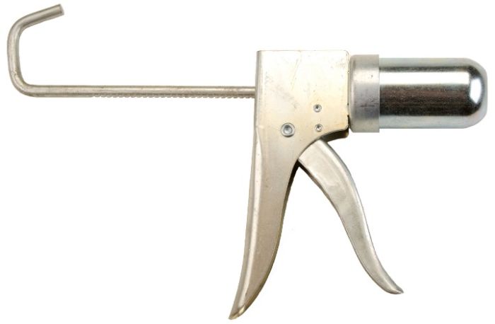 Manual Sealant Gun with 2 1/2 oz. Retainer